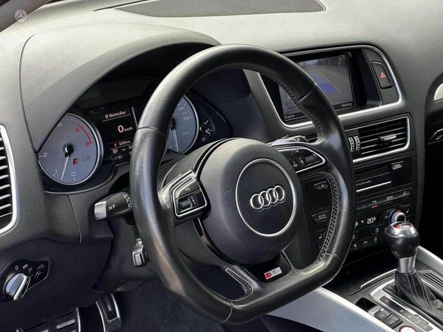 Grey Audi SQ5 2016 in Vilnius, with an engine capacity of 2.97 L and mileage of 190 thousand km for 16950 €, photo 32 on AUTOMOTO.COM.LV