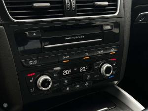 Grey Audi SQ5 2016 in Vilnius, with an engine capacity of 2.97 L and mileage of 190 thousand km for 16950 €, photo 53 on AUTOMOTO.COM.LV