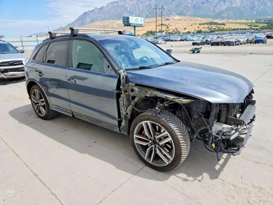 Pelēks Audi SQ5 2016 Viļņa, ar dzinēja tilpumu 3.00 L un nobraukumu 167 tūkst. km par 6999 €, foto 6 vietnē AUTOMOTO.COM.LV