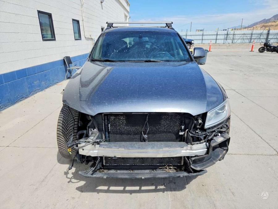 Pelēks Audi SQ5 2016 Viļņa, ar dzinēja tilpumu 3.00 L un nobraukumu 167 tūkst. km par 6999 €, foto 7 vietnē AUTOMOTO.COM.LV
