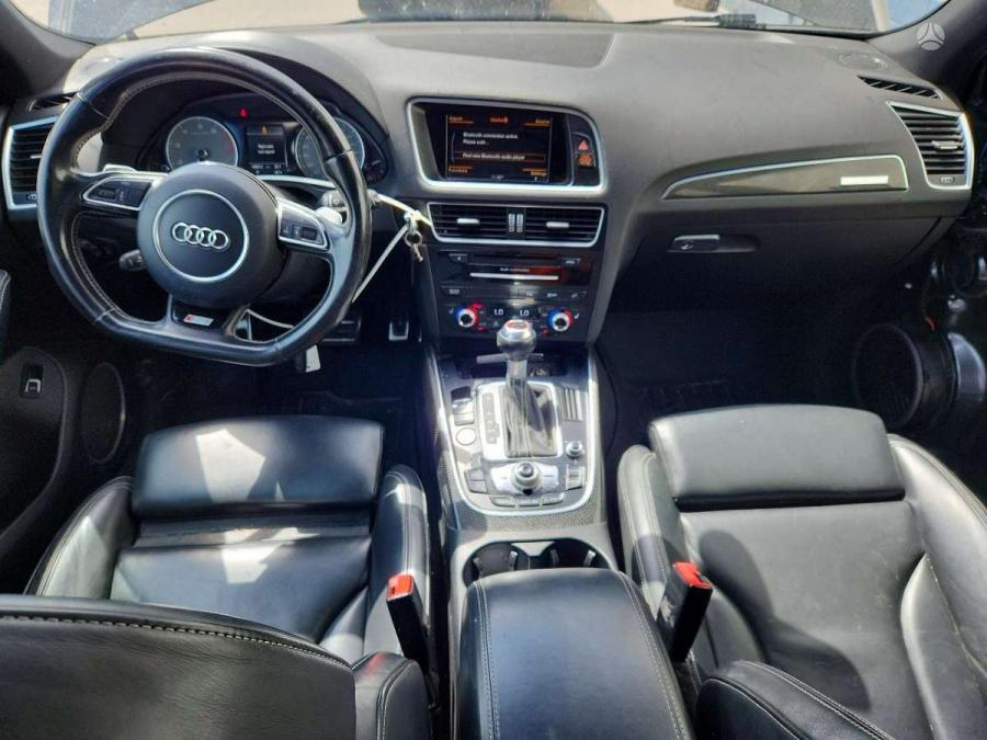 Pelēks Audi SQ5 2016 Viļņa, ar dzinēja tilpumu 3.00 L un nobraukumu 167 tūkst. km par 6999 €, foto 8 vietnē AUTOMOTO.COM.LV