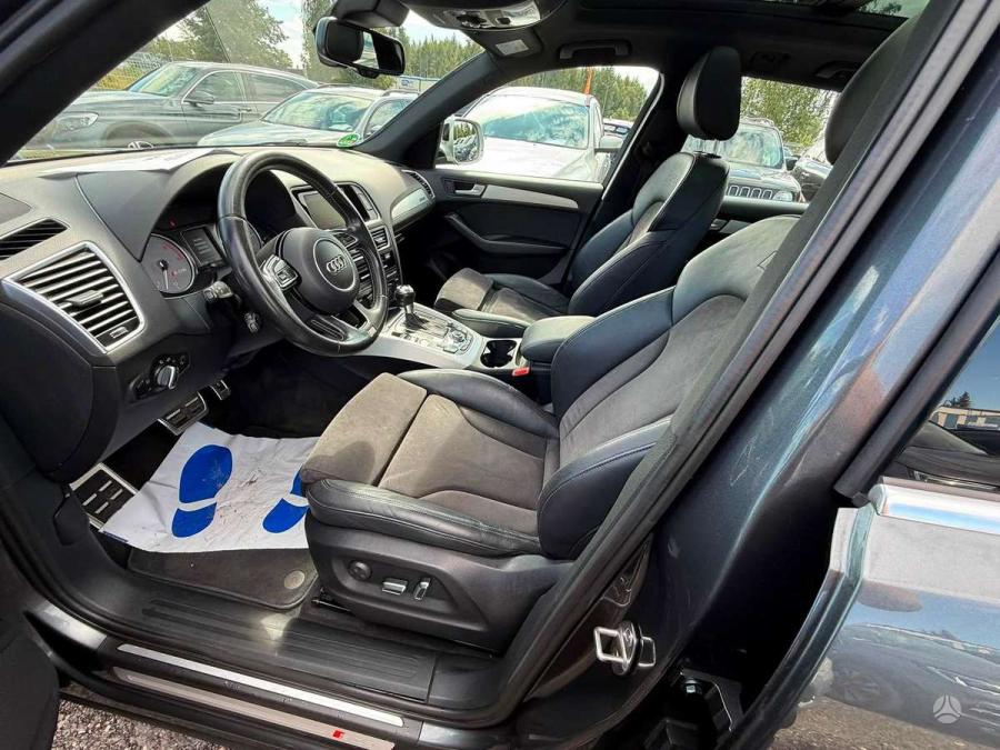 Pelēks Audi SQ5 2016 Šauļi, ar dzinēja tilpumu 3.00 L un nobraukumu 291 tūkst. km par 16900 €, foto 11 vietnē AUTOMOTO.COM.LV