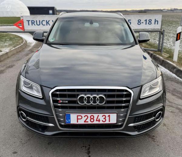 Grey Audi SQ5 2017 in Vilnius, with an engine capacity of 2.97 L and mileage of 265 thousand km for 15399 €, photo 4 on AUTOMOTO.COM.LV