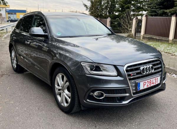 Grey Audi SQ5 2017 in Vilnius, with an engine capacity of 2.97 L and mileage of 265 thousand km for 15399 €, photo 8 on AUTOMOTO.COM.LV