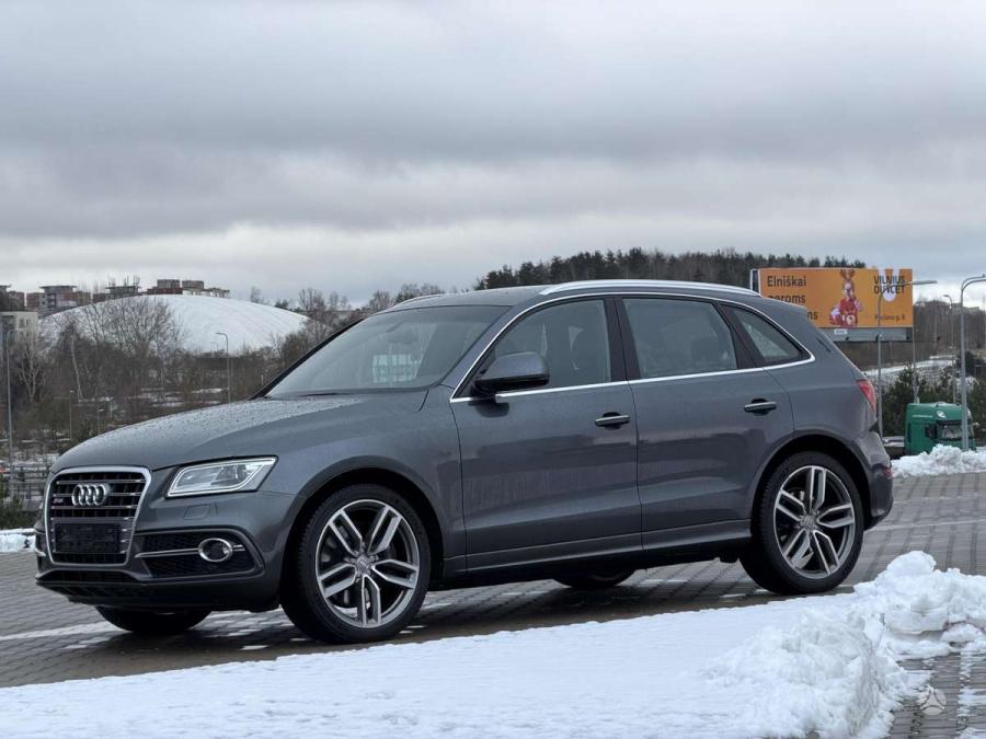 Grey Audi SQ5 2017 in Vilnius, with an engine capacity of 3.00 L and mileage of 230 thousand km for 17850 €, photo 1 on AUTOMOTO.COM.LV