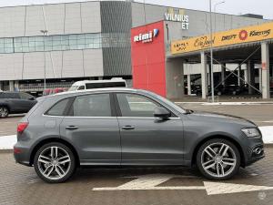 Grey Audi SQ5 2017 in Vilnius, with an engine capacity of 3.00 L and mileage of 230 thousand km for 17850 €, photo 2 on AUTOMOTO.COM.LV