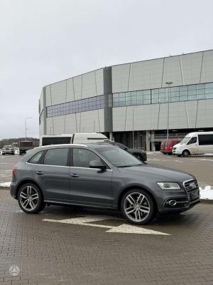 Grey Audi SQ5 2017 in Vilnius, with an engine capacity of 3.00 L and mileage of 230 thousand km for 17850 €, photo 5 on AUTOMOTO.COM.LV