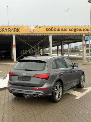 Grey Audi SQ5 2017 in Vilnius, with an engine capacity of 3.00 L and mileage of 230 thousand km for 17850 €, photo 9 on AUTOMOTO.COM.LV