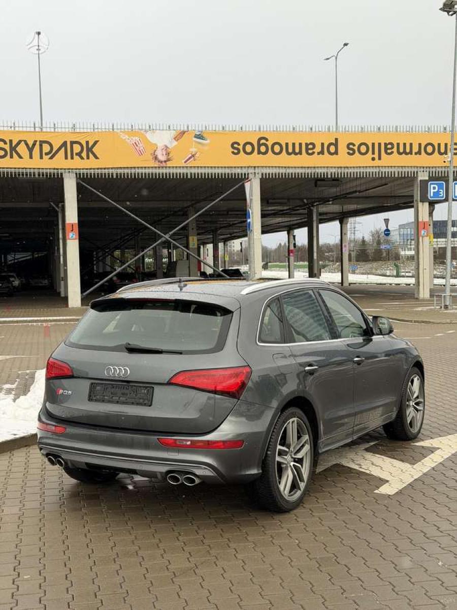 Grey Audi SQ5 2017 in Vilnius, with an engine capacity of 3.00 L and mileage of 230 thousand km for 17850 €, photo 9 on AUTOMOTO.COM.LV
