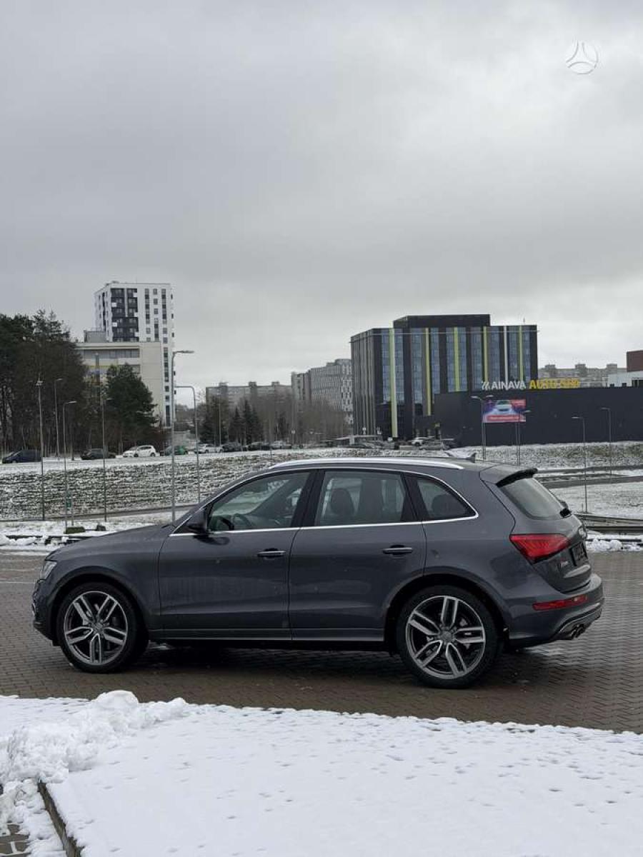 Grey Audi SQ5 2017 in Vilnius, with an engine capacity of 3.00 L and mileage of 230 thousand km for 17850 €, photo 11 on AUTOMOTO.COM.LV