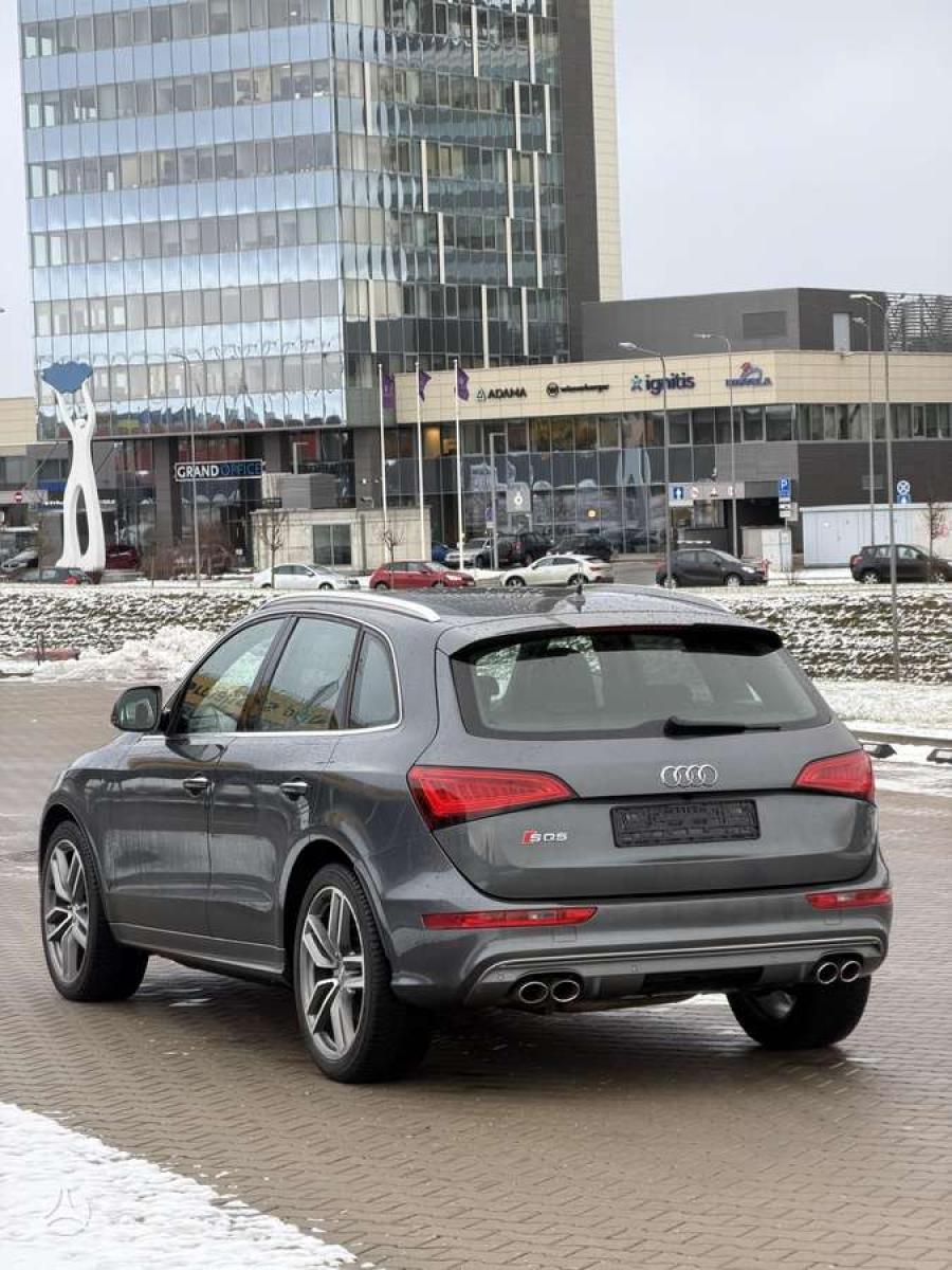 Grey Audi SQ5 2017 in Vilnius, with an engine capacity of 3.00 L and mileage of 230 thousand km for 17850 €, photo 27 on AUTOMOTO.COM.LV
