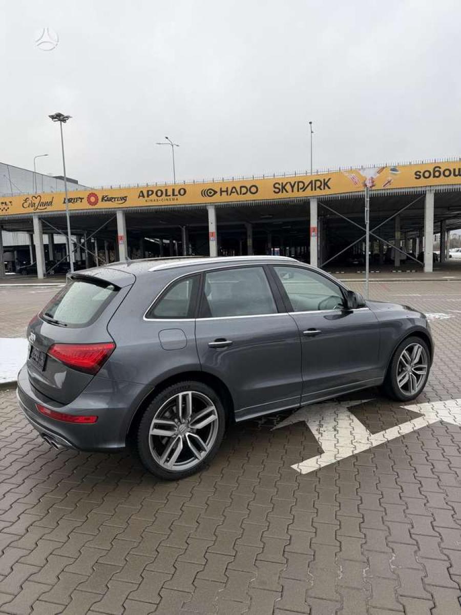 Grey Audi SQ5 2017 in Vilnius, with an engine capacity of 3.00 L and mileage of 230 thousand km for 16950 €, photo 2 on AUTOMOTO.COM.LV