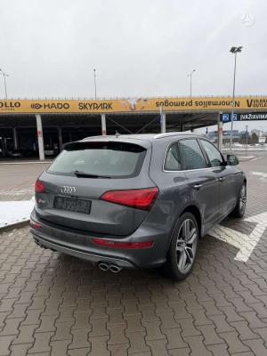 Grey Audi SQ5 2017 in Vilnius, with an engine capacity of 3.00 L and mileage of 230 thousand km for 16950 €, photo 3 on AUTOMOTO.COM.LV