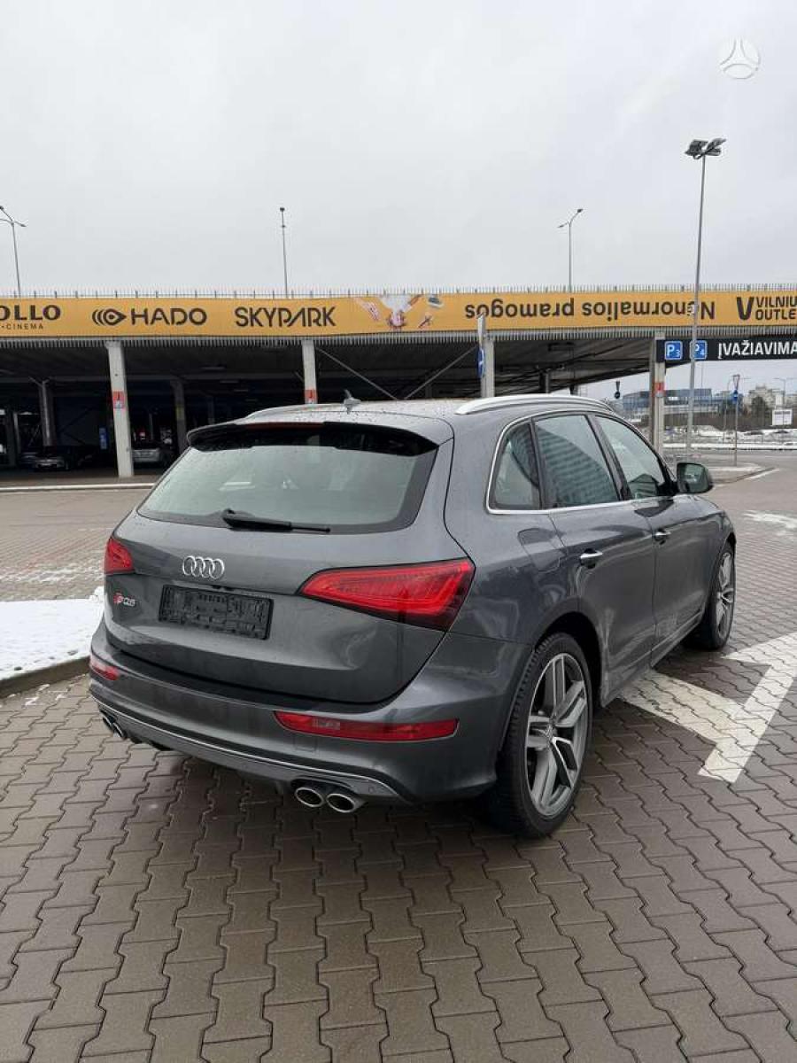 Grey Audi SQ5 2017 in Vilnius, with an engine capacity of 3.00 L and mileage of 230 thousand km for 16950 €, photo 3 on AUTOMOTO.COM.LV
