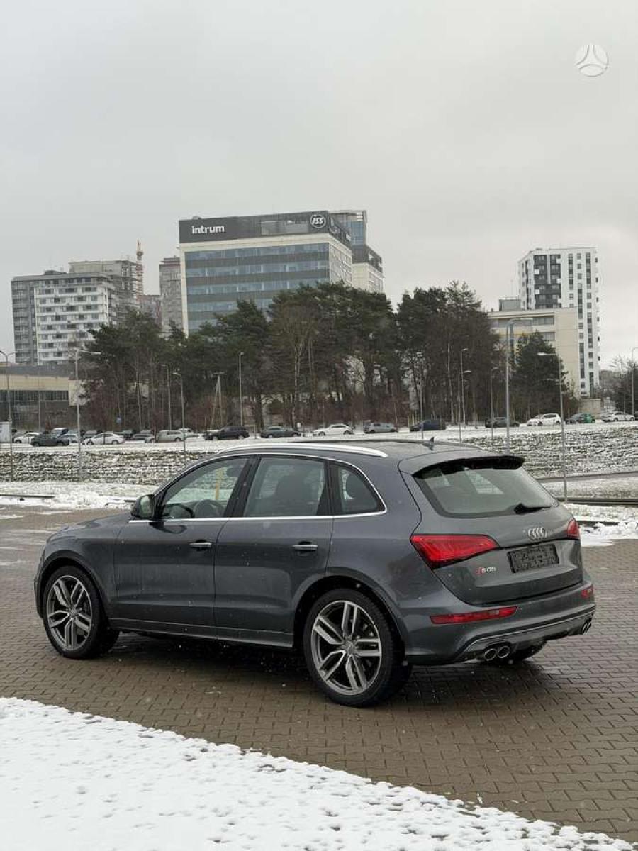 Grey Audi SQ5 2017 in Vilnius, with an engine capacity of 3.00 L and mileage of 230 thousand km for 16950 €, photo 15 on AUTOMOTO.COM.LV