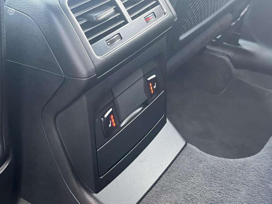 Pelēks Audi SQ5 2017 Utena, ar dzinēja tilpumu 2.97 L un nobraukumu 285 tūkst. km par 16200 €, foto 21 vietnē AUTOMOTO.COM.LV
