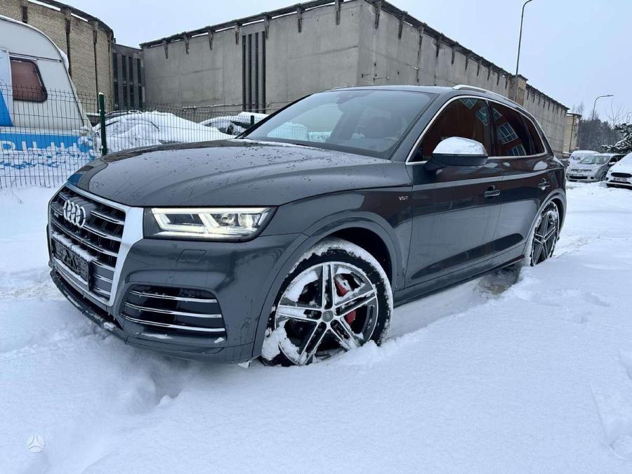 Grey Audi SQ5 2018 in Vilnius, with an engine capacity of 3.00 L and mileage of 183 thousand km for 24500 €, photo 1 on AUTOMOTO.COM.LV