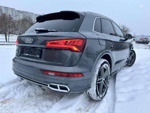 Grey Audi SQ5 2018 in Vilnius, with an engine capacity of 3.00 L and mileage of 183 thousand km for 24500 €, photo 4 on AUTOMOTO.COM.LV