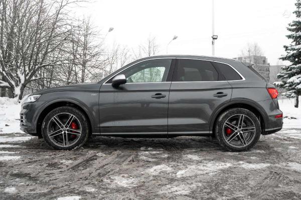 Pelēks Audi SQ5 2018 Viļņa, ar dzinēja tilpumu 3.00 L un nobraukumu 184 tūkst. km par 24350 €, foto 3 vietnē AUTOMOTO.COM.LV