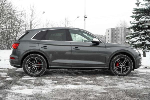 Pelēks Audi SQ5 2018 Viļņa, ar dzinēja tilpumu 3.00 L un nobraukumu 184 tūkst. km par 24350 €, foto 8 vietnē AUTOMOTO.COM.LV