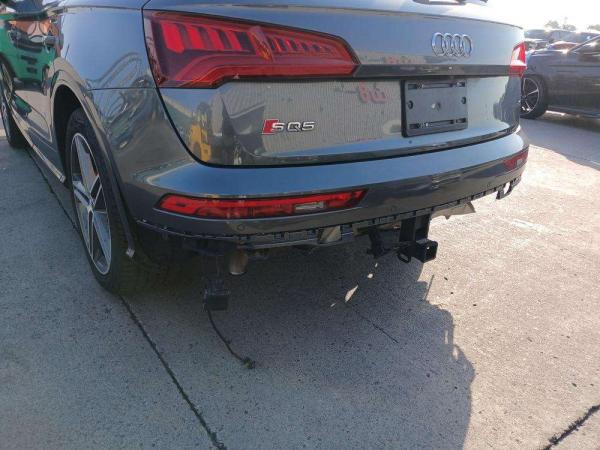 Grey Audi SQ5 2018 in Ukmerge, with an engine capacity of 3.00 L and mileage of 212 thousand km for 12500 €, photo 8 on AUTOMOTO.COM.LV