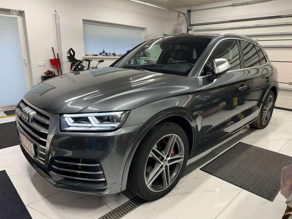 Grey Audi SQ5 2018 in Vilnius, with an engine capacity of 3.00 L and mileage of 177 thousand km for 23399 €, photo 4 on AUTOMOTO.COM.LV