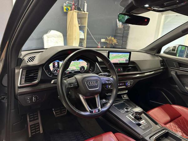 Grey Audi SQ5 2018 in Vilnius, with an engine capacity of 3.00 L and mileage of 177 thousand km for 23399 €, photo 6 on AUTOMOTO.COM.LV