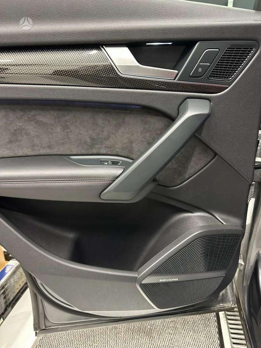 Pelēks Audi SQ5 2018 Viļņa, ar dzinēja tilpumu 3.00 L un nobraukumu 177 tūkst. km par 23399 €, foto 10 vietnē AUTOMOTO.COM.LV