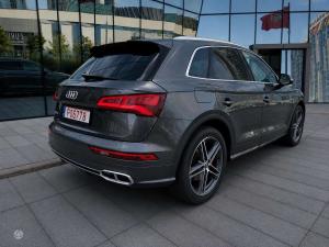 Grey Audi SQ5 2018 in Vilnius, with an engine capacity of 3.00 L and mileage of 180 thousand km for 24500 €, photo 9 on AUTOMOTO.COM.LV