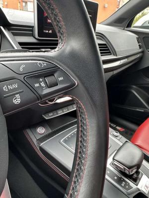 Grey Audi SQ5 2018 in Vilnius, with an engine capacity of 3.00 L and mileage of 180 thousand km for 24500 €, photo 24 on AUTOMOTO.COM.LV