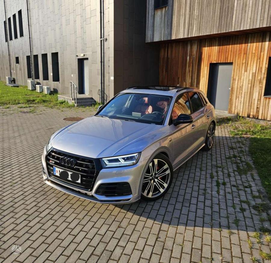 Pelēks Audi SQ5 2018 Tauragė, ar dzinēja tilpumu 3.00 L un nobraukumu 114 tūkst. km par 29500 €, foto 1 vietnē AUTOMOTO.COM.LV