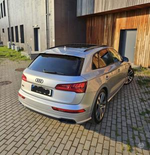 Pelēks Audi SQ5 2018 Tauragė, ar dzinēja tilpumu 3.00 L un nobraukumu 114 tūkst. km par 29500 €, foto 14 vietnē AUTOMOTO.COM.LV