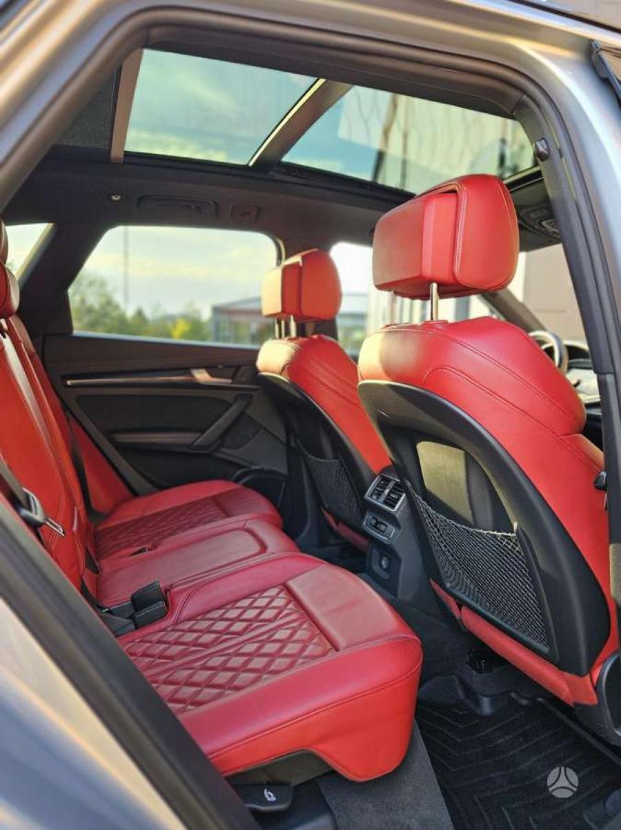 Pelēks Audi SQ5 2018 Tauragė, ar dzinēja tilpumu 3.00 L un nobraukumu 114 tūkst. km par 29500 €, foto 22 vietnē AUTOMOTO.COM.LV