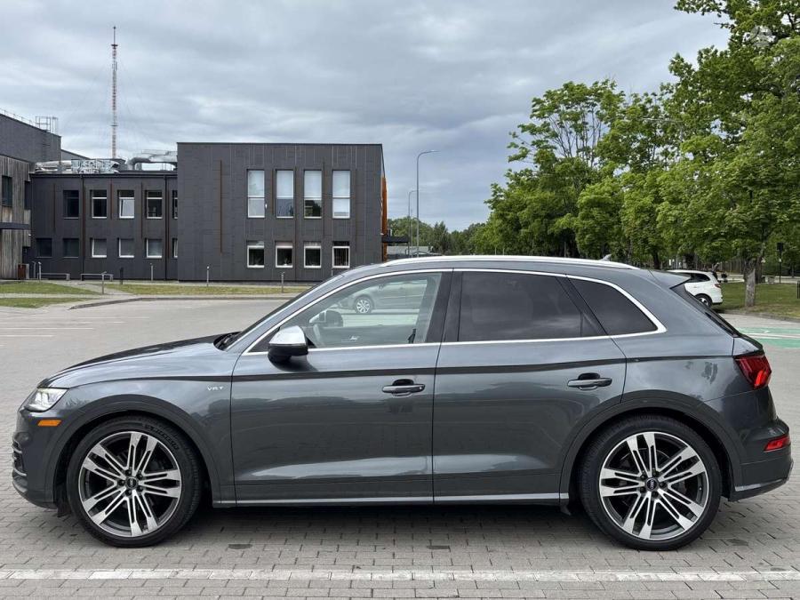 Pelēks Audi SQ5 2018 Tauragė, ar dzinēja tilpumu 3.00 L un nobraukumu 216 tūkst. km par 17800 €, foto 4 vietnē AUTOMOTO.COM.LV