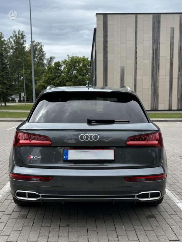 Pelēks Audi SQ5 2018 Tauragė, ar dzinēja tilpumu 3.00 L un nobraukumu 216 tūkst. km par 17800 €, foto 4 vietnē AUTOMOTO.COM.LV