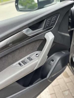 Pelēks Audi SQ5 2018 Tauragė, ar dzinēja tilpumu 3.00 L un nobraukumu 216 tūkst. km par 17800 €, foto 14 vietnē AUTOMOTO.COM.LV