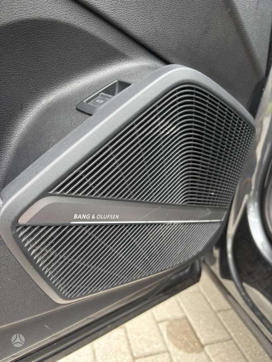 Pelēks Audi SQ5 2018 Tauragė, ar dzinēja tilpumu 3.00 L un nobraukumu 216 tūkst. km par 17800 €, foto 15 vietnē AUTOMOTO.COM.LV