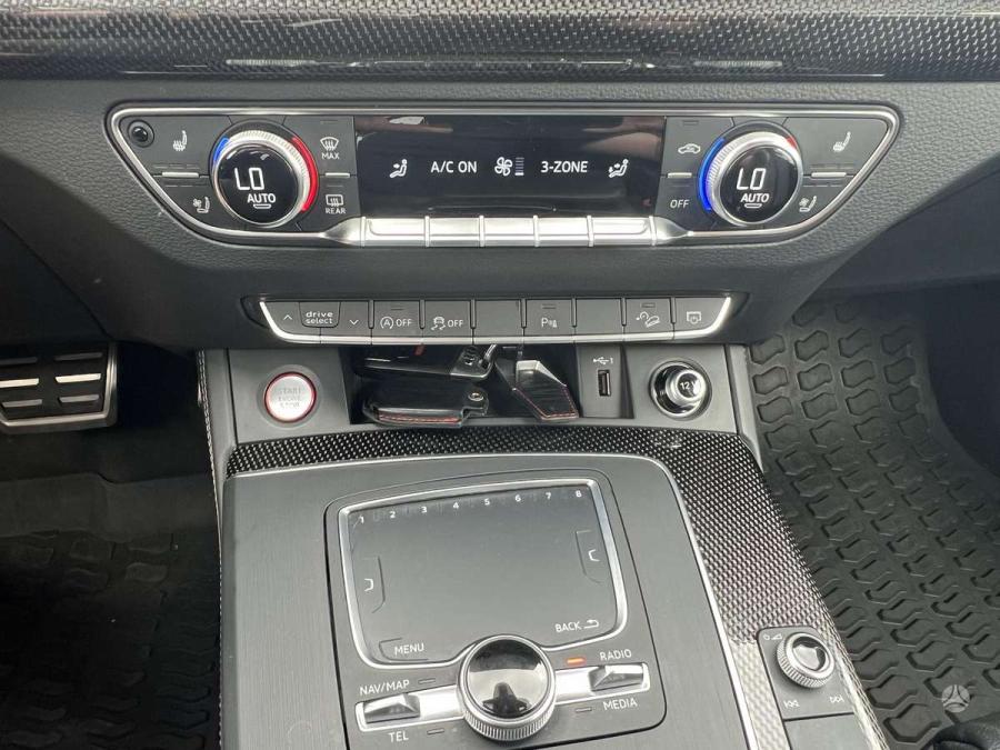 Pelēks Audi SQ5 2018 Kėdainiai, ar dzinēja tilpumu 3.00 L un nobraukumu 158 tūkst. km par 22200 €, foto 27 vietnē AUTOMOTO.COM.LV
