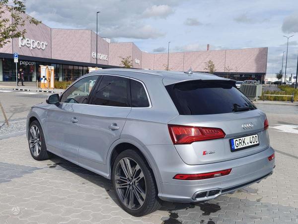 Audi SQ5 2018 Panevēža vietnē Pelēks Audi SQ5 2018 Panevēža, ar dzinēja tilpumu 3.00 L un nobraukumu 232 tūkst. km par 21500 €, foto 1 vietnē AUTOMOTO.COM.LV