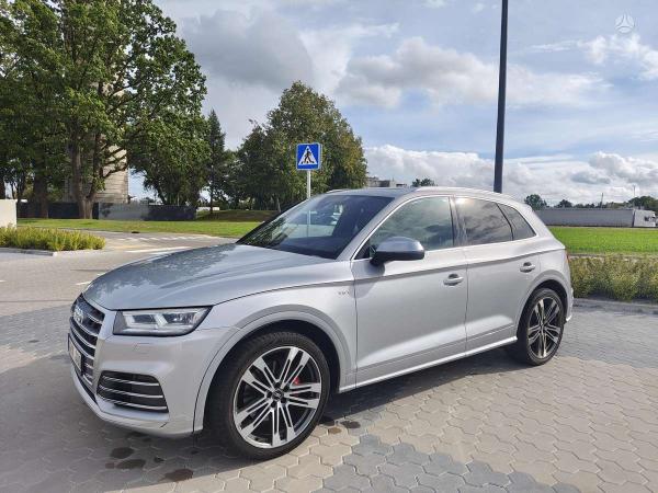 Audi SQ5 2018 Panevēža vietnē Pelēks Audi SQ5 2018 Panevēža, ar dzinēja tilpumu 3.00 L un nobraukumu 232 tūkst. km par 21500 €, foto 8 vietnē AUTOMOTO.COM.LV