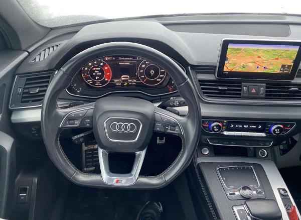 Grey Audi SQ5 2020 in Vilnius, with an engine capacity of 3.00 L and mileage of 104 thousand km for 29999 €, photo 7 on AUTOMOTO.COM.LV