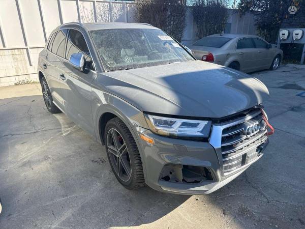 Grey Audi SQ5 2020 in Ukmerge, with an engine capacity of 3.00 L and mileage of 91 thousand km for 24990 €, photo 1 on AUTOMOTO.COM.LV