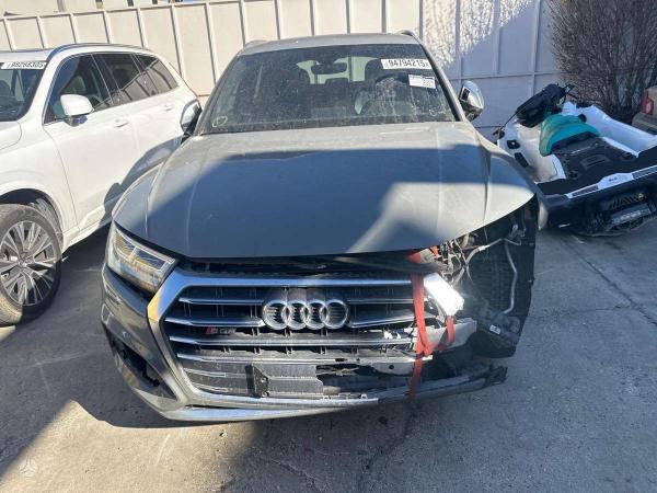 Grey Audi SQ5 2020 in Ukmerge, with an engine capacity of 3.00 L and mileage of 91 thousand km for 24990 €, photo 2 on AUTOMOTO.COM.LV