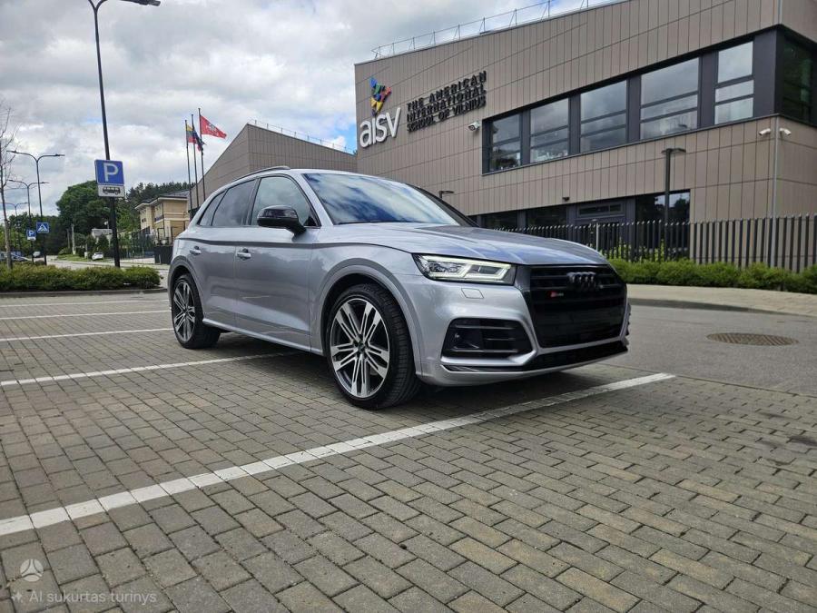 Grey Audi SQ5 2020 in Vilnius, with an engine capacity of 3.00 L and mileage of 78 thousand km for 34900 €, photo 1 on AUTOMOTO.COM.LV
