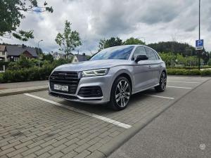 Grey Audi SQ5 2020 in Vilnius, with an engine capacity of 3.00 L and mileage of 78 thousand km for 34900 €, photo 3 on AUTOMOTO.COM.LV