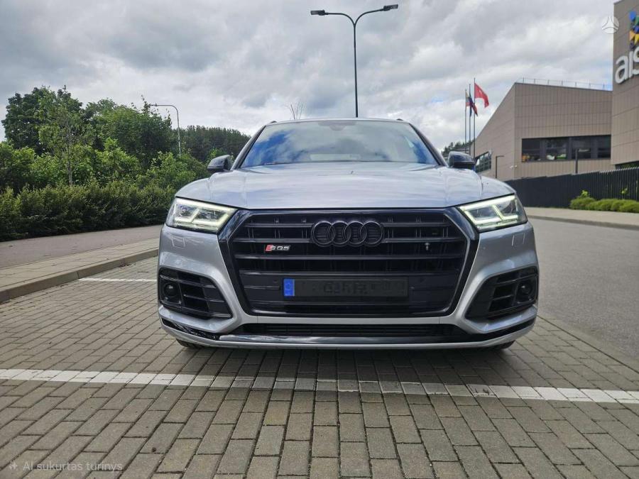 Grey Audi SQ5 2020 in Vilnius, with an engine capacity of 3.00 L and mileage of 78 thousand km for 34900 €, photo 8 on AUTOMOTO.COM.LV