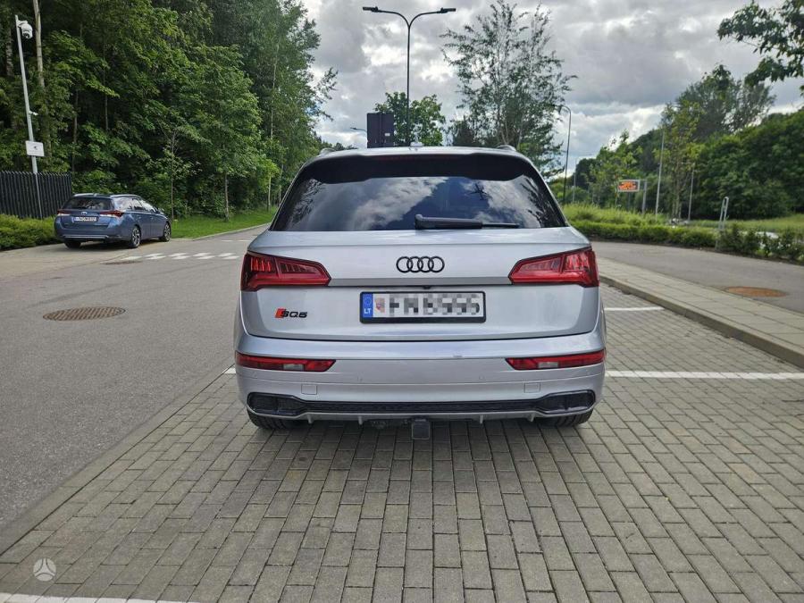 Grey Audi SQ5 2020 in Vilnius, with an engine capacity of 3.00 L and mileage of 78 thousand km for 34900 €, photo 9 on AUTOMOTO.COM.LV