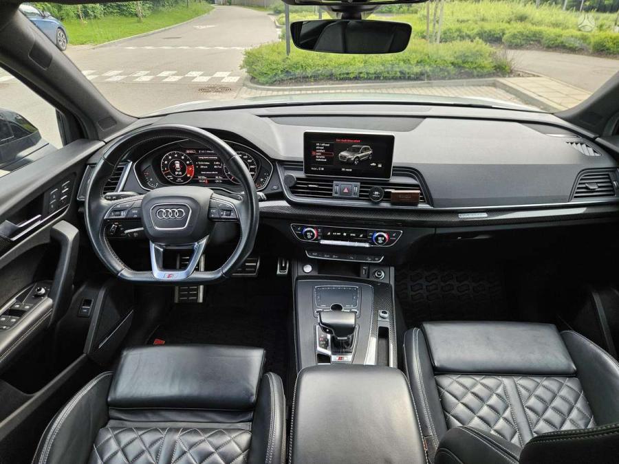 Grey Audi SQ5 2020 in Vilnius, with an engine capacity of 3.00 L and mileage of 78 thousand km for 34900 €, photo 11 on AUTOMOTO.COM.LV