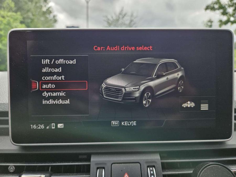 Grey Audi SQ5 2020 in Vilnius, with an engine capacity of 3.00 L and mileage of 78 thousand km for 34900 €, photo 17 on AUTOMOTO.COM.LV