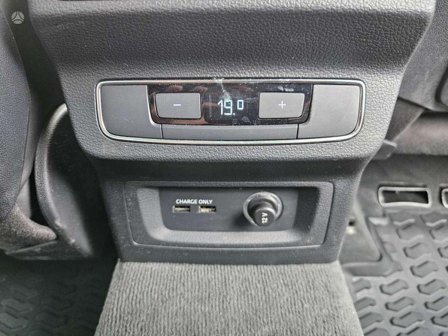 Grey Audi SQ5 2020 in Vilnius, with an engine capacity of 3.00 L and mileage of 78 thousand km for 34900 €, photo 20 on AUTOMOTO.COM.LV